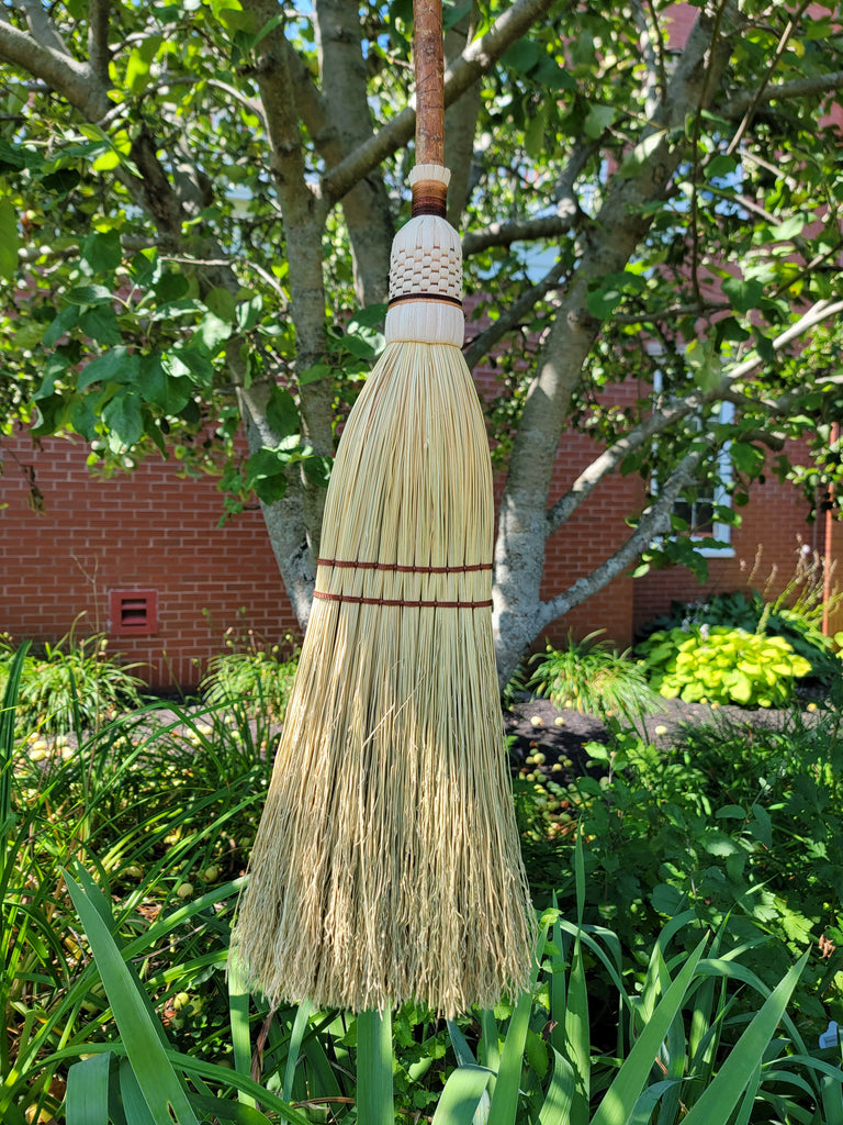 3.19.23 BIG BROOMS with Robert Sheckler – PortFiber